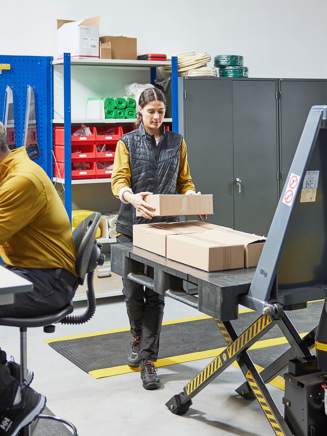 How to Design an Ergonomic Workbench for a Safer, More Efficient ...
