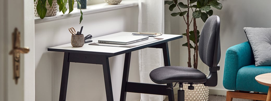 Nomad desks | AJ Products UK
