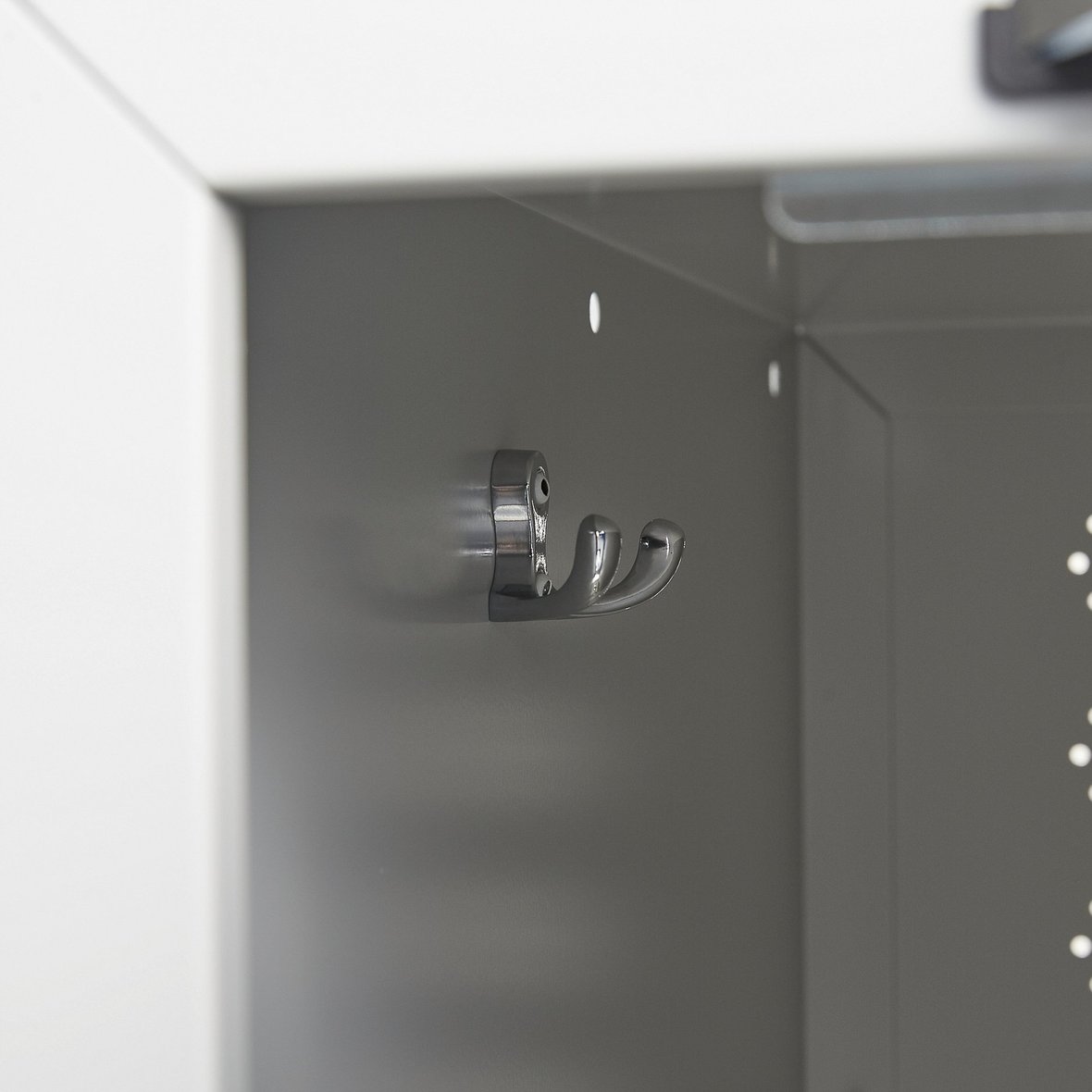 Z-locker CLASSIC, leg frame, 2 modules, 4 doors, 2100x800x550 mm, blue ...