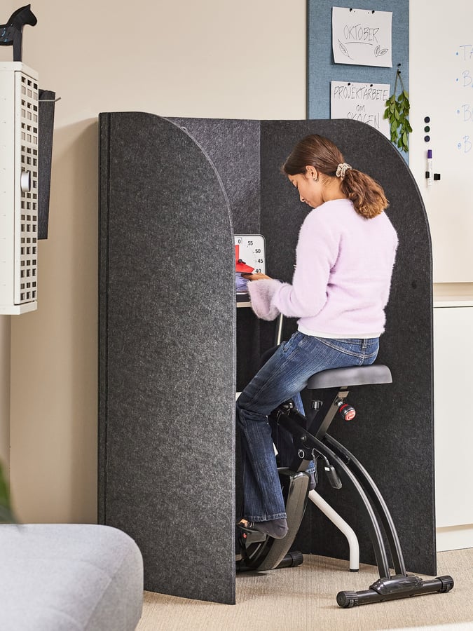 Classic or Height-Adjustable: A Guide to Choosing Students' School ...