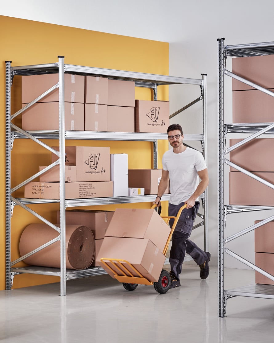 Effektiviser lagring, pakking og sending med smarte løsninger | AJ ...