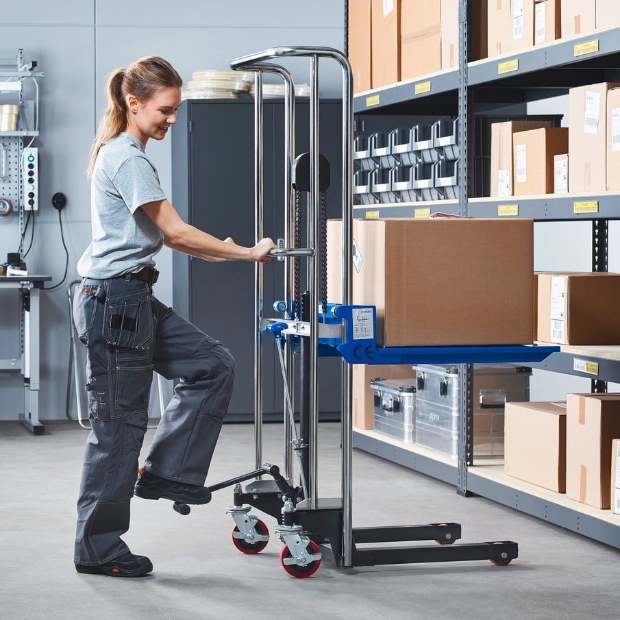 How to Maximise Efficiency in Your Warehouse Operations | AJ Products ...