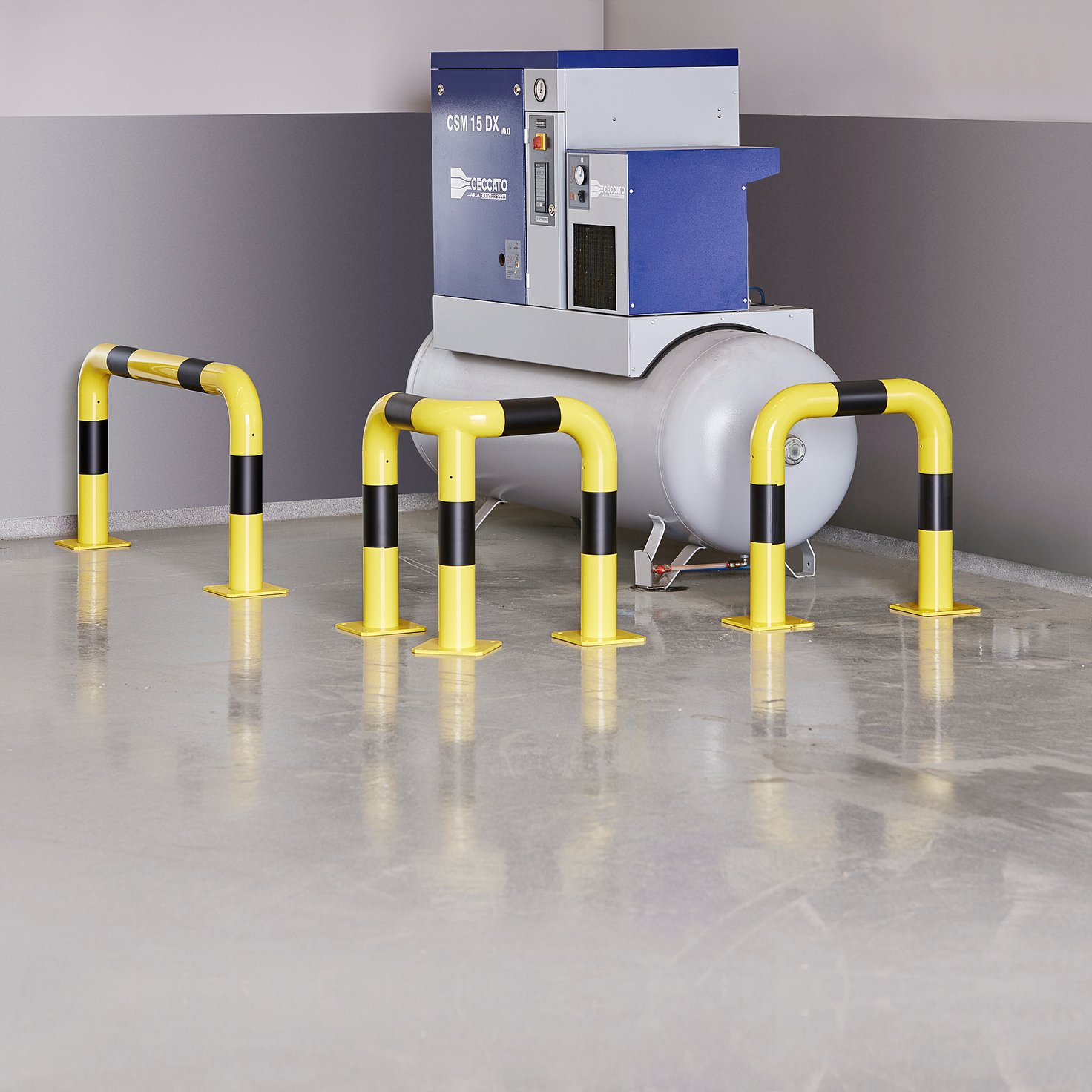 Collision barrier, corner, 350x640x640 mm, Ø 89 mm | AJ Products