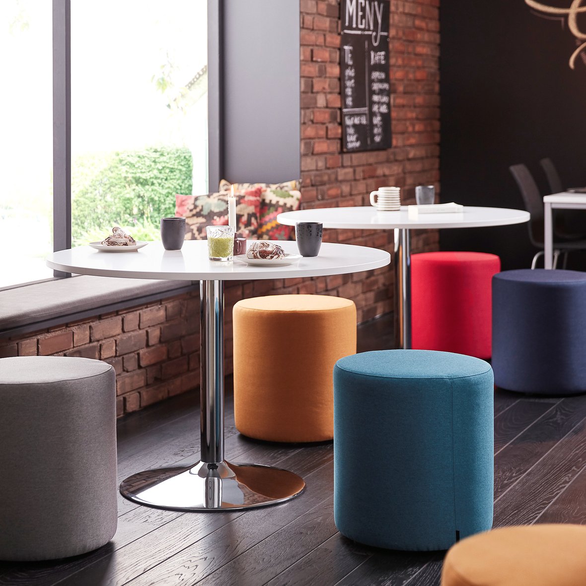 Seating block CASUAL, Ø 440 mm, red | AJ Products