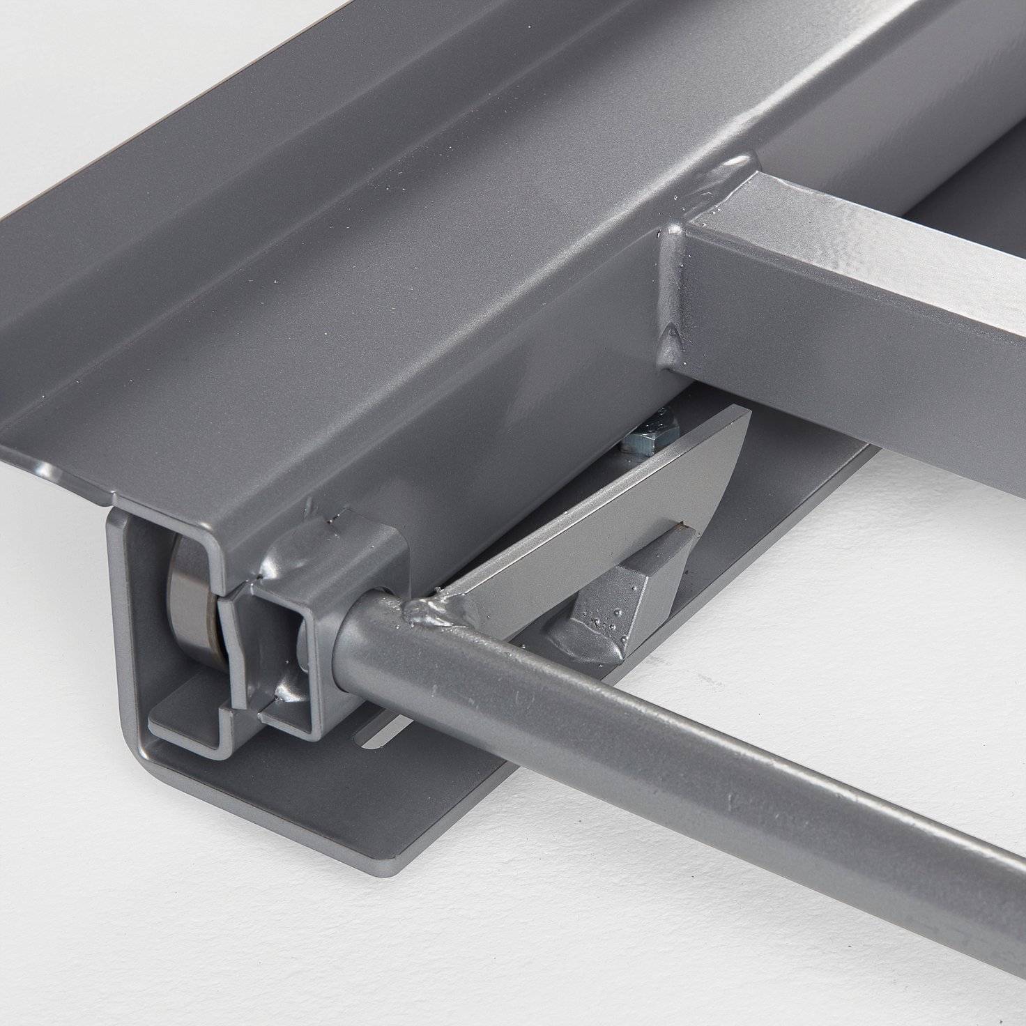 Pull-out pallet cradle, double sided floor model, 600 kg load | AJ Products