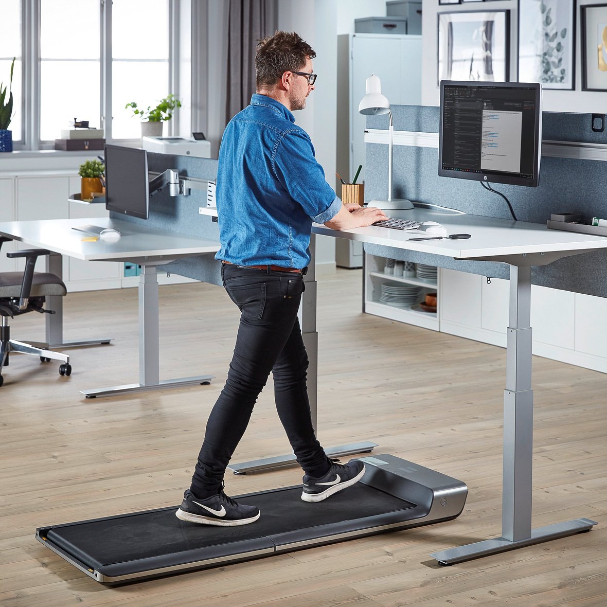 Desk treadmill, 1432x547x129 mm | AJ Products