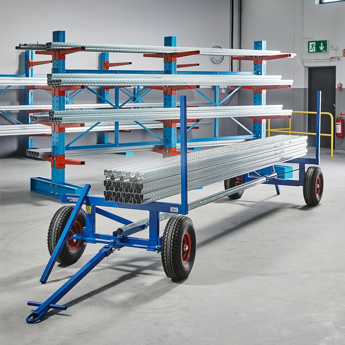 Long material trolley GRAHAM, 3500 kg load, 1160x1000 mm | AJ Products