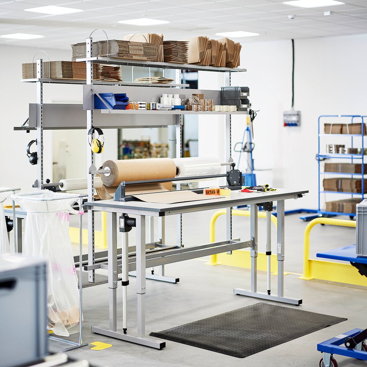 Packing Tables and Assembly Tables | AJ Products