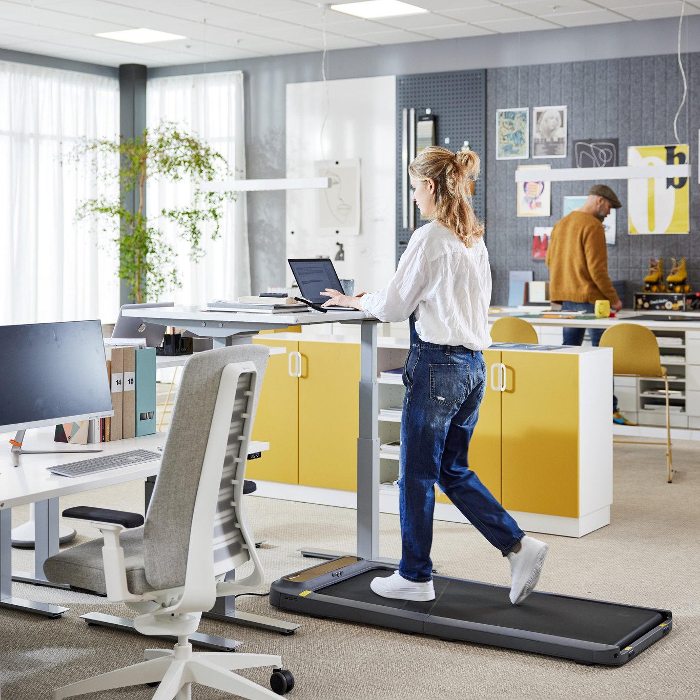 Gåbånd til kontor - Få en aktiv hverdag | AJ Produkter