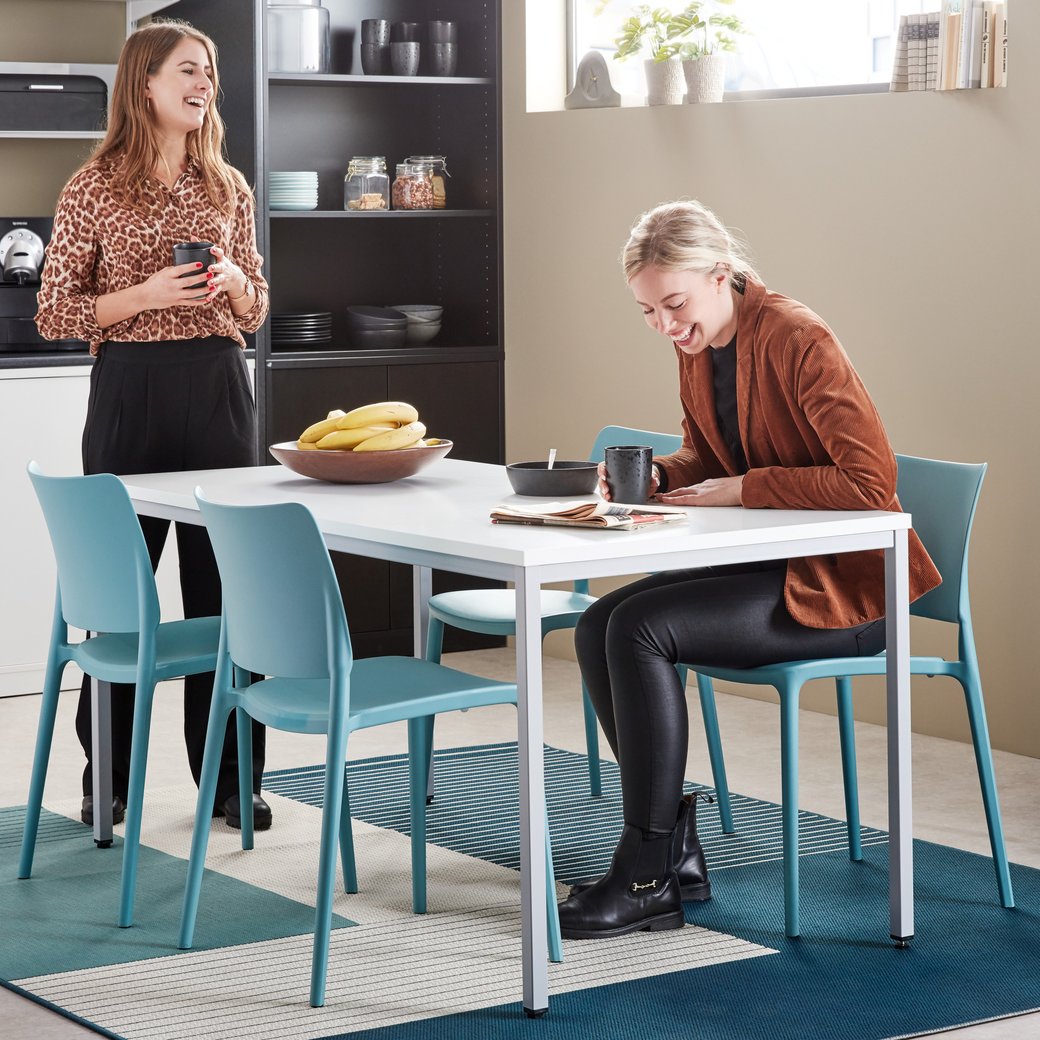 How can your office layout encourage better team building? | AJ Products