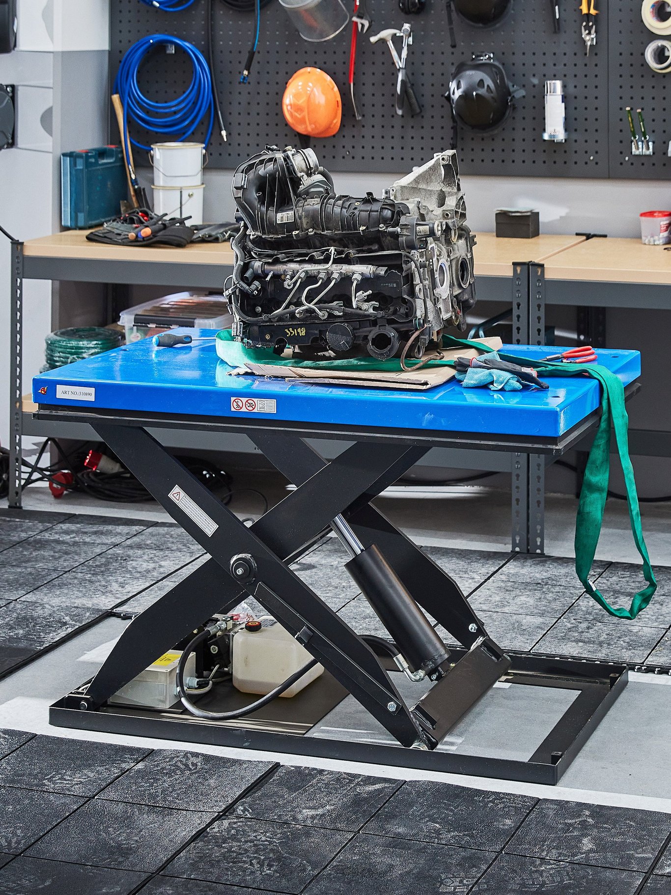 What is ergonomics and how does it improve workplace health? | AJ Products