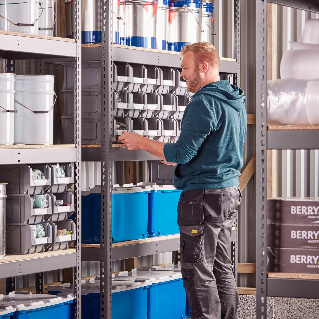 Die Zukunft des Arbeitsumfeldes in Lager | AJ Produkte