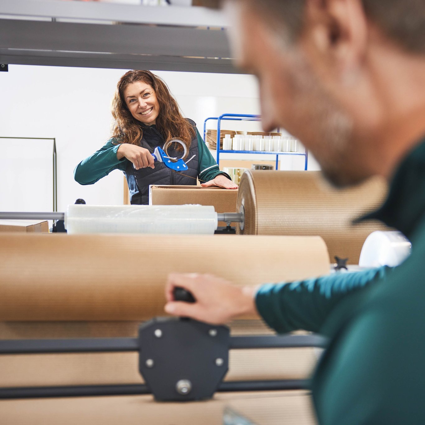 Streamline your packing process with an ergonomic packing station | AJ ...